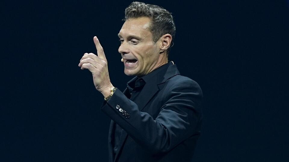 Ryan Seacrest Questions Mark Consuelos’s Interviewing Skills - NewsBreak