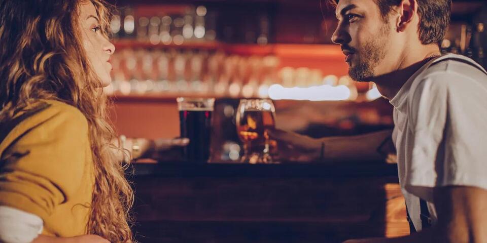 This Is How To Hit On Someone, According To Boomers, Gen X, Millennials ...