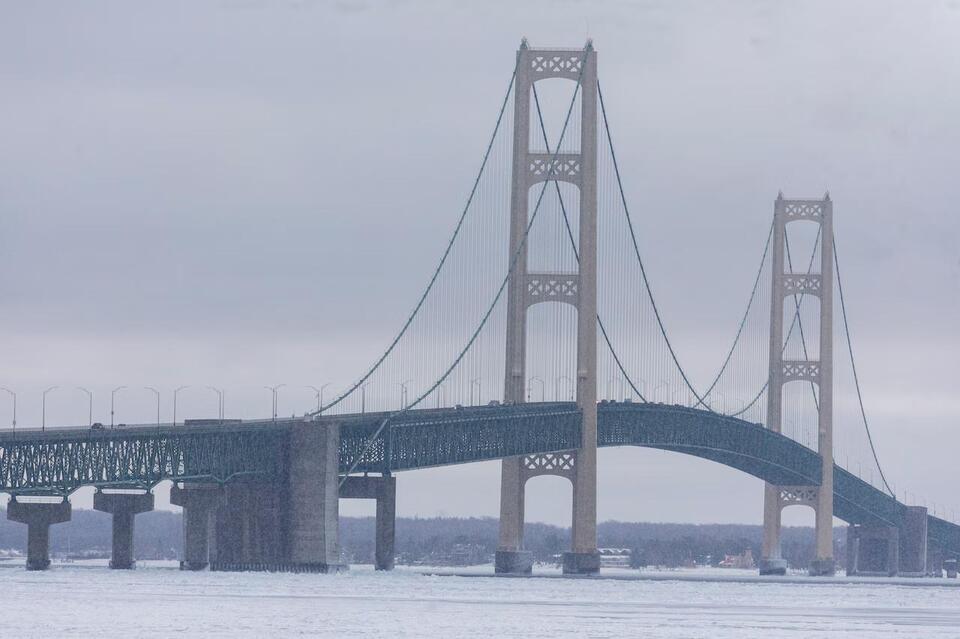 Mackinac Bridge reopens after closing temporarily due to an ‘active ...