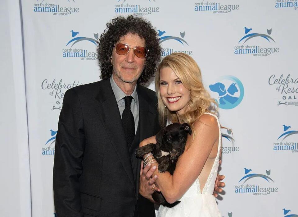 Howard Stern and wife Beth sued, accused of hostile work environment ...