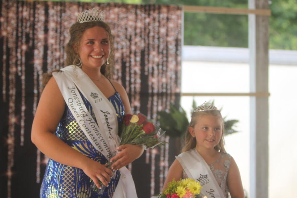 Jonesburg Homecoming Queen and Princess Contest 2023 - NewsBreak