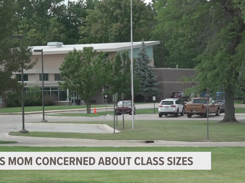 '55 STUDENTS?' | Mother overwhelmed by Kent Hills kindergarten class ...