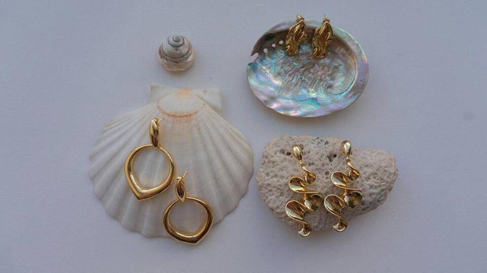 DIYer Turns Shells Into Coastal Chic Trinket Dishes, and It's ...