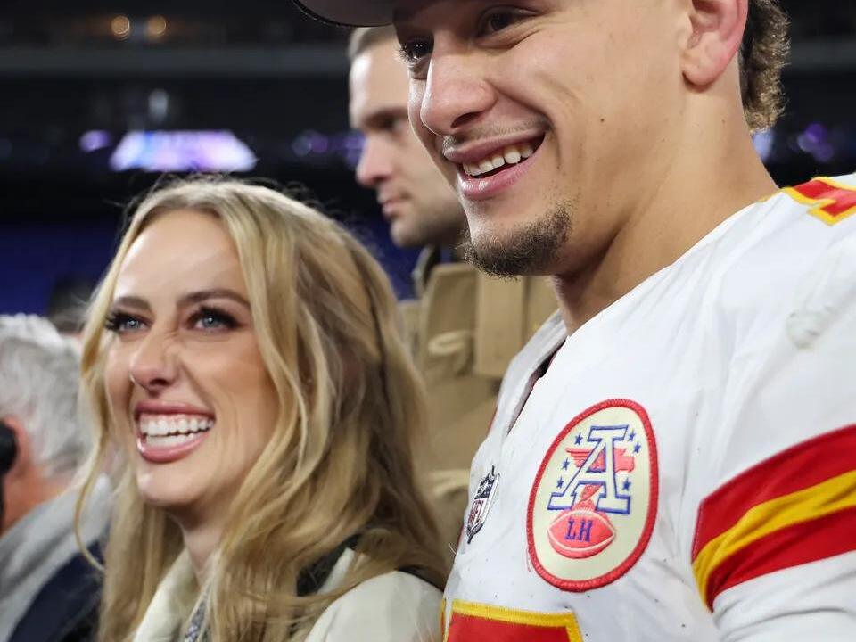 Brittany Mahomes Just Posted the Sweetest Pregnancy Announcement for ...