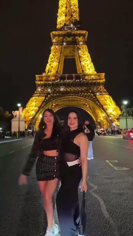 Instagram vs Reality Eiffel Tower moments with katherendiles! Perfect ...