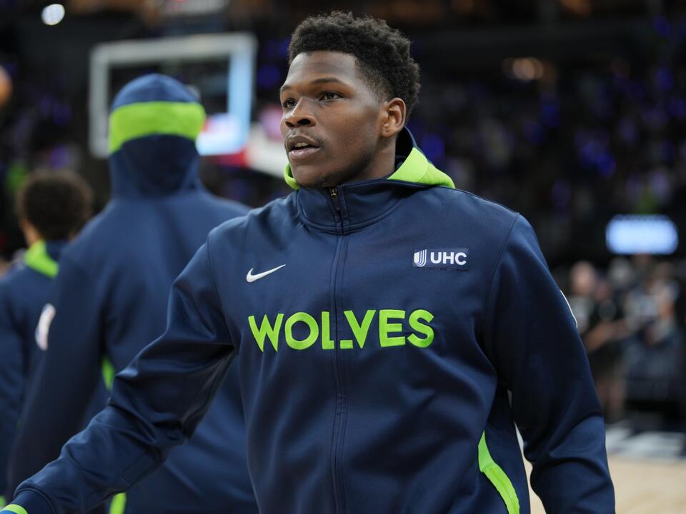 Anthony Edwards jersey number: Why Timberwolves star changed from No. 1 ...