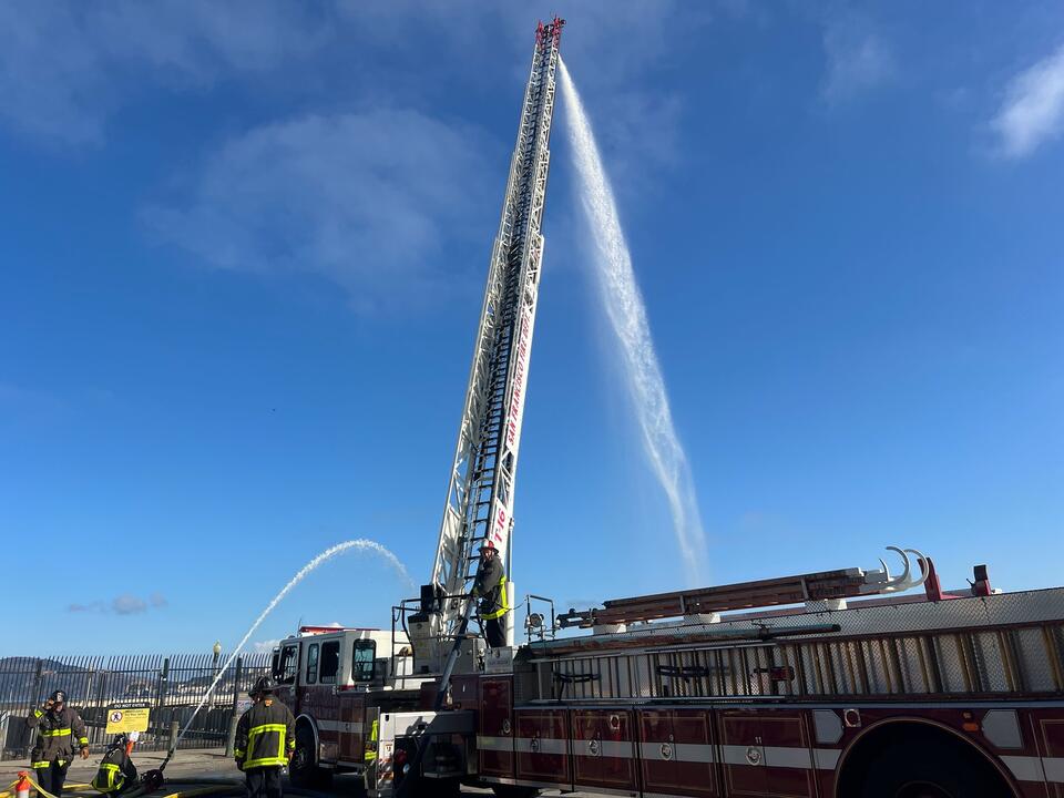 San Francisco Reveals Upgraded Earthquake Firefighting System, 36 Years ...
