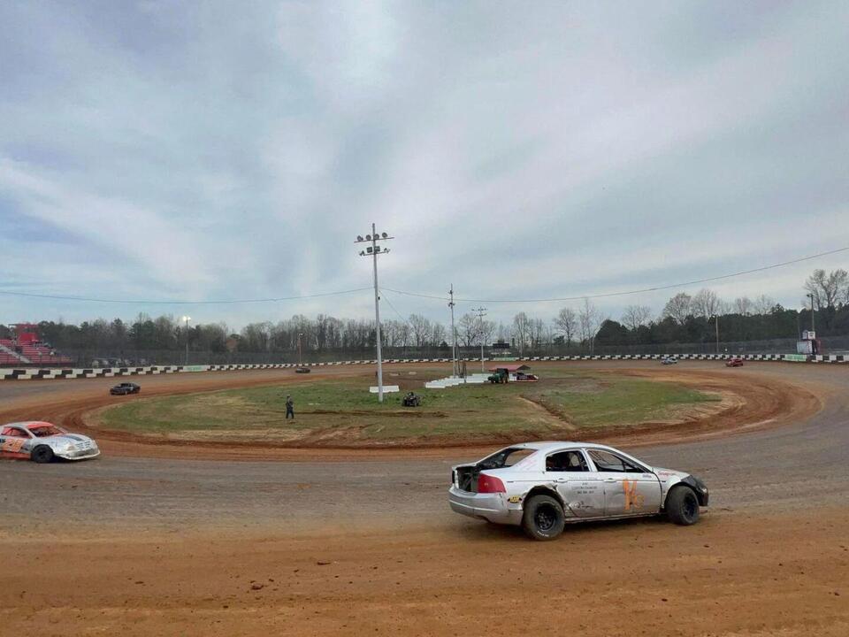 Guntown's Pine Ridge Speedway sees racers back on the track for first ...