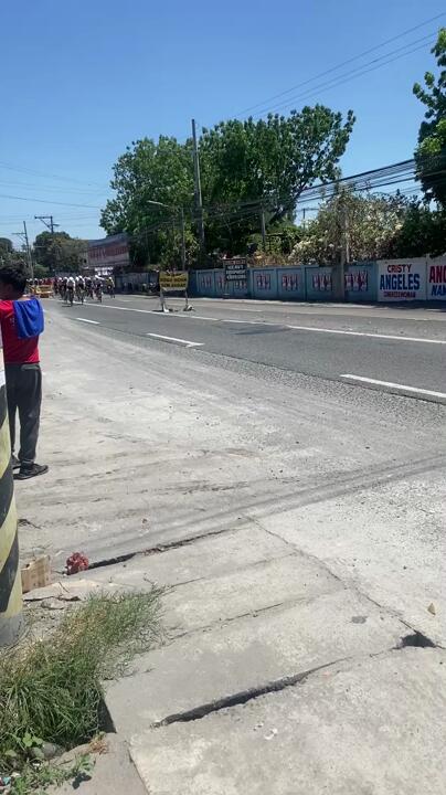 Philippines: Cyclist crashes on road race in the Philippines - NewsBreak