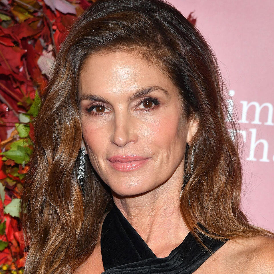 Cindy Crawford Reportedly Maintains Her Toned Physique At 58 By Eating ...