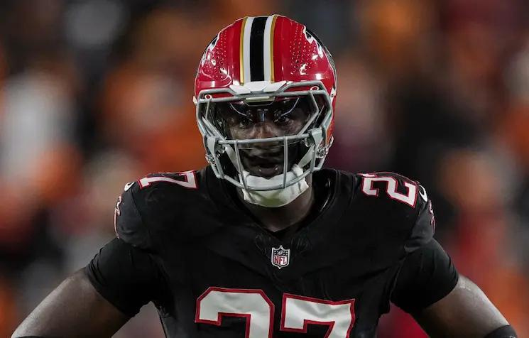 Tennessee Football Rookie James Pearce Jr. Making History With Atlanta ...