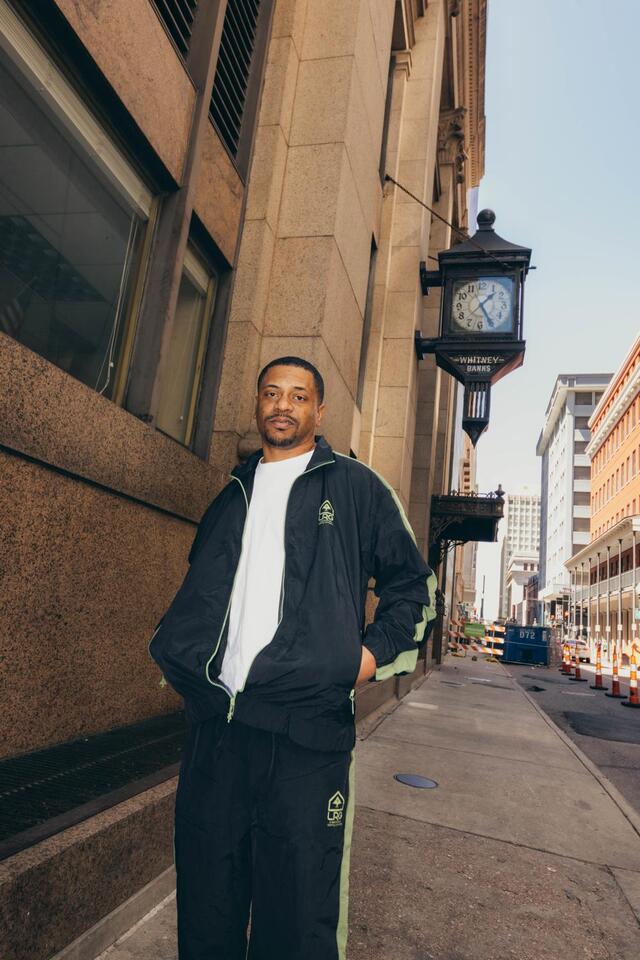 ‘I Ain’t Fresh?’ Guy Derrick Lambert’s Viral Outfit Already Has Him Sitting Courtside - NewsBreak