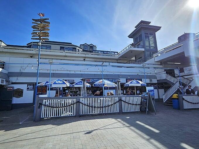 This Old-Timey Seafood Market In California Has Been A Local Legend ...