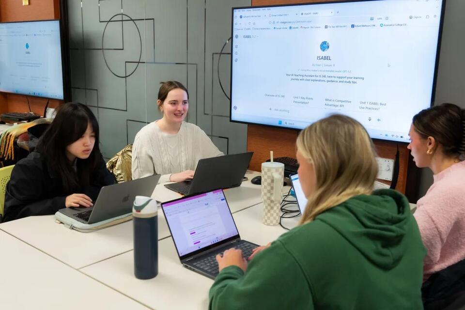 Virtual teaching assistant ISABEL latest useful AI tool at UW-Eau ...