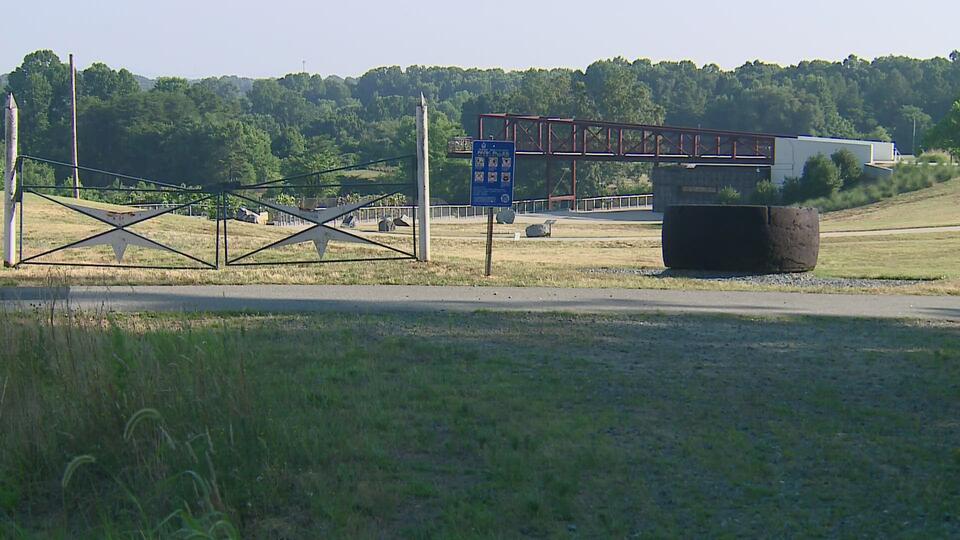 Quarry Park shut down for missing man search - NewsBreak
