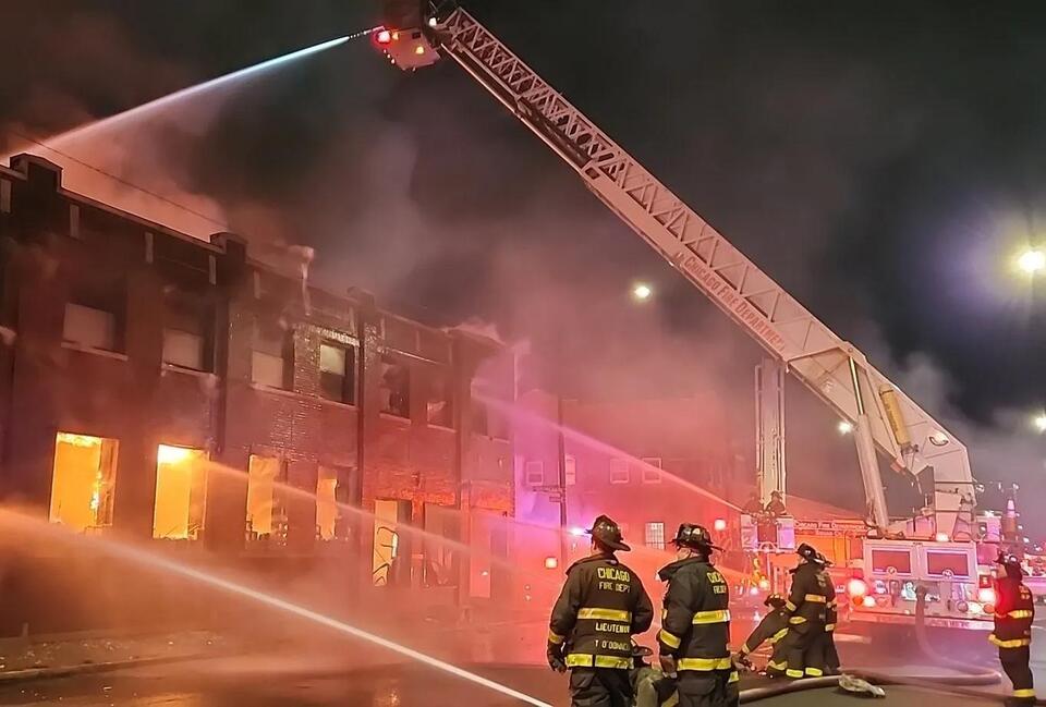 Firefighters battle overnight NW Side warehouse fire - NewsBreak