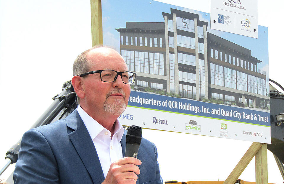 New bank branch, HQ will be ‘coolest building’ in area - NewsBreak