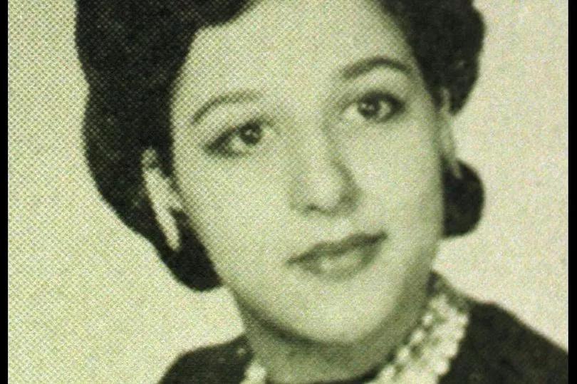 Who is Barry Manilow's ex-wife? Everything to know about Susan Deixler ...