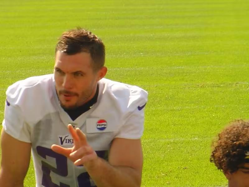 Vikings glad to have veteran presence of “Harry the Hitman” returning ...