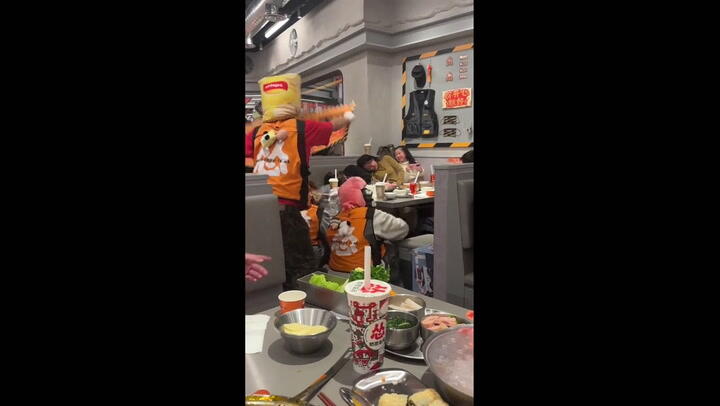 Los Angeles restaurant Perch sparks outrage over ‘security charge’ to ...