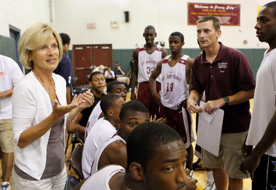 Chris Hurley’s epic cursing moment: UConn coach’s mother goes viral ...