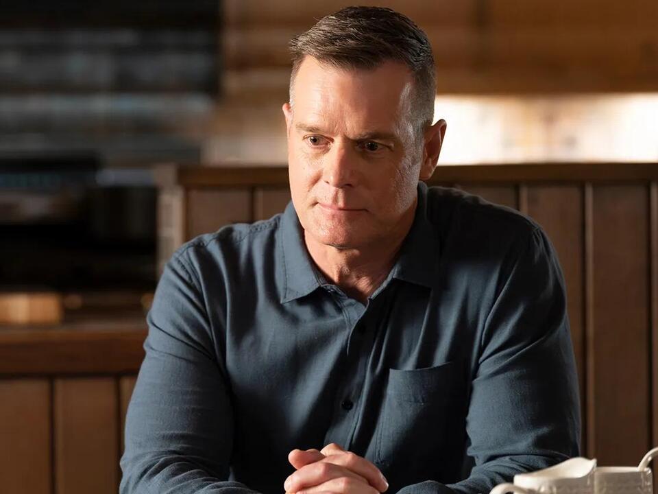 Does Bobby Die On ‘9-1-1’? What We Know About The Future Of Peter ...