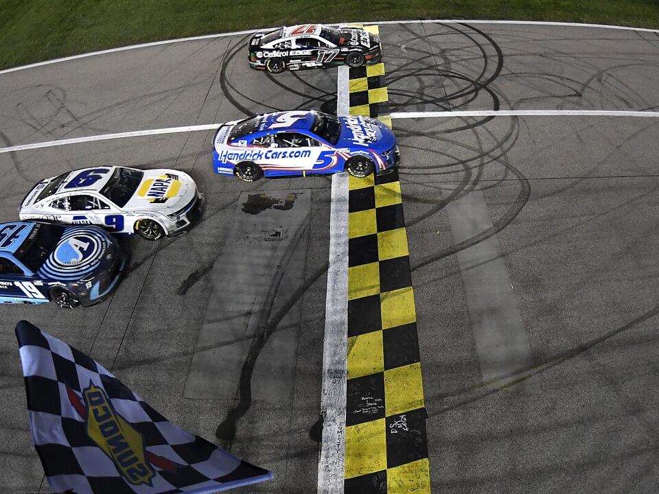 Kyle Larson wins Kansas in NASCAR’s closest-ever finish: 3 takeaways on ...