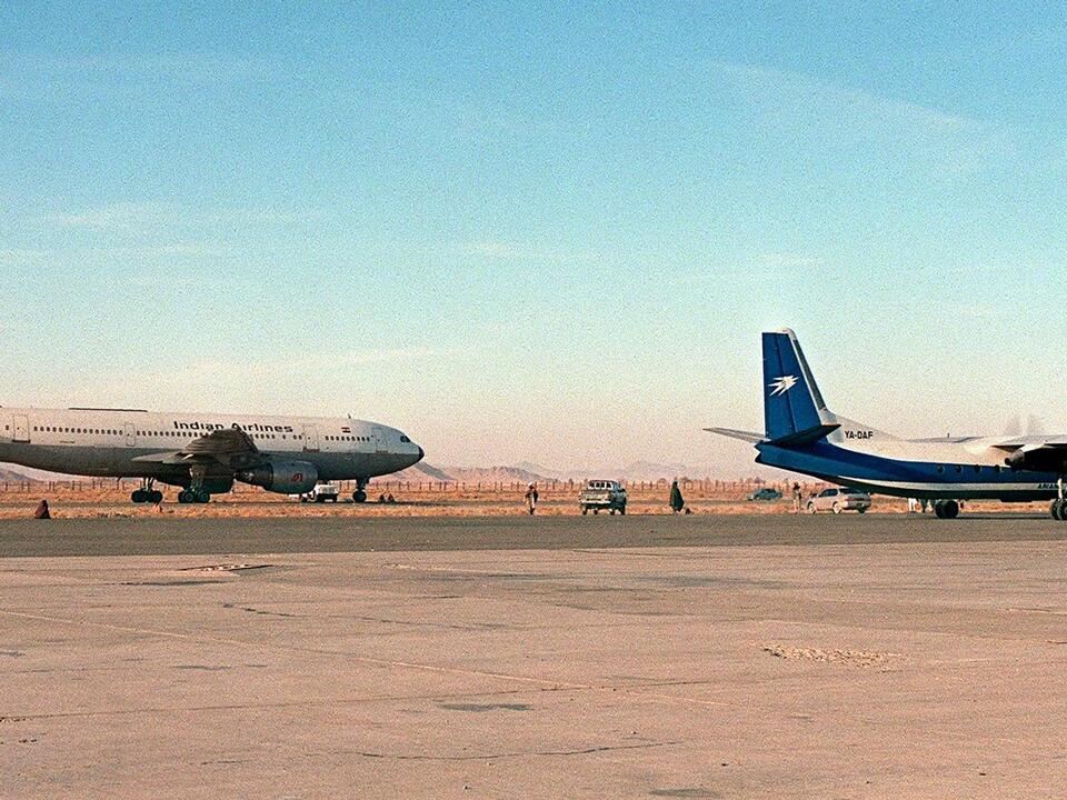 Netflix’s IC 814: The incredible true story behind plane hijacking ...