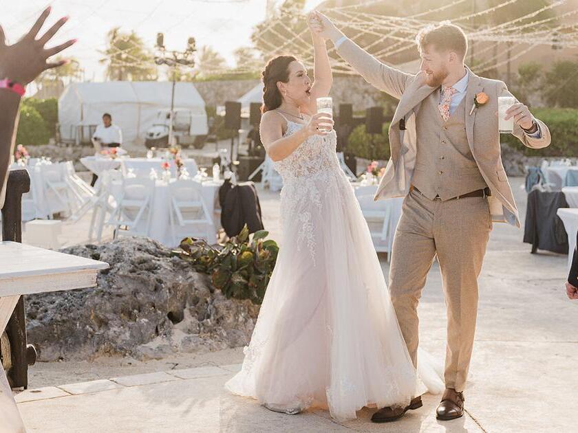 WDRB anchor Monica Harkins marries fiancé Nick