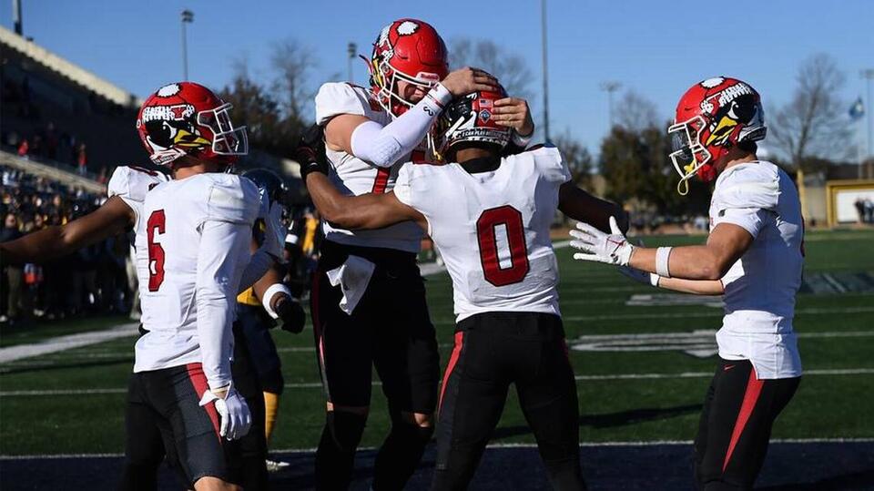 Mitch Davidson, Bryce Oliver lead Youngstown State past Murray State, 34-17