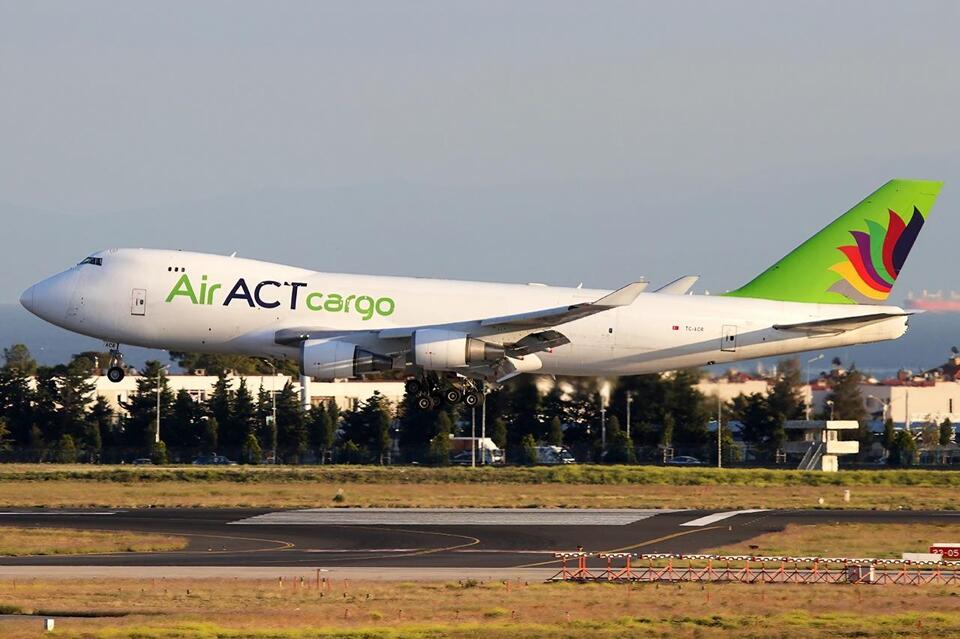 Air ACT Boeing 747 Cargo Jet Collides with Patrol Car - NewsBreak