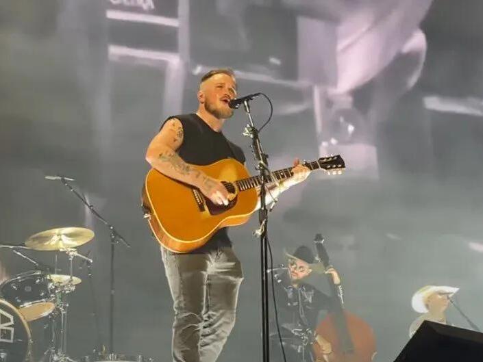 Clueless Boston Music Critic Belittles Zach Bryan’s Gillette Stadium ...