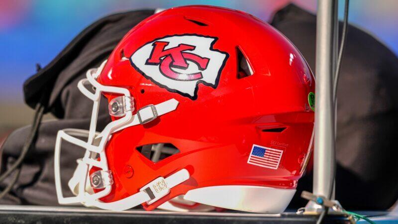 Kansas City Chiefs Sign Popular Pro Bowl Quarterback In Surprise Move ...