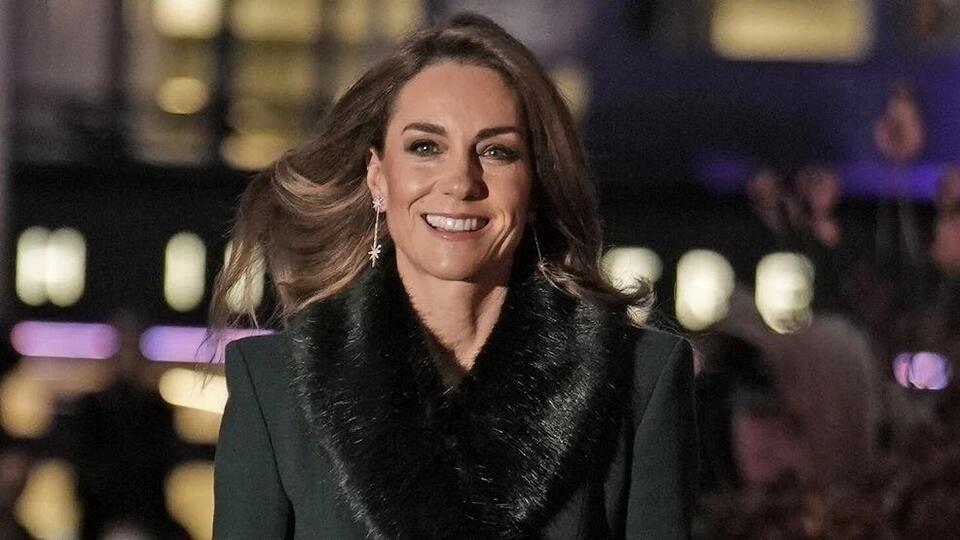 Kate Middleton left handwritten note at art installation with special ...