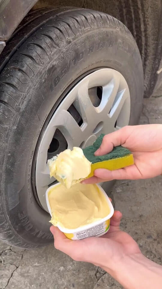 Learn how to make the best homemade tire renewer lifehacks tires 24526 ...