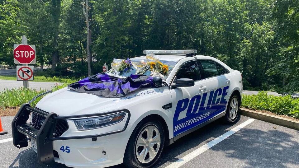 Virginia police officer shot and killed responding to assault report ...