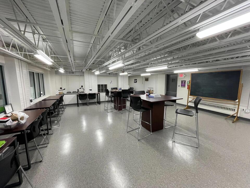 New teen center in South Philly offers youth a safe space to gather ...