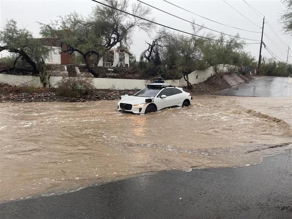 Waymo restores service across metro Phoenix after flash flooding ...