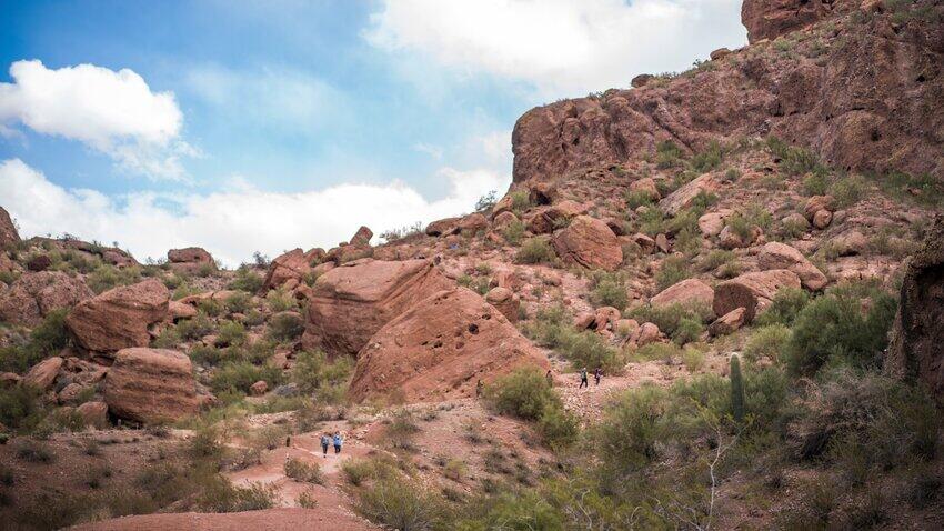 Echo Canyon trail remains closed as Phoenix addresses unstable boulders ...