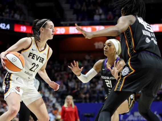 Most single-game turnovers in WNBA history: Caitlin Clark finishes in top 8 in debut with ...