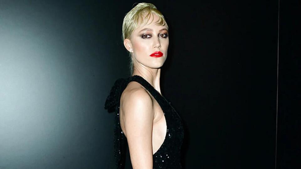 Ariana Grande’s Ex-Husband Dalton Gomez Spotted Kissing Maika Monroe ...