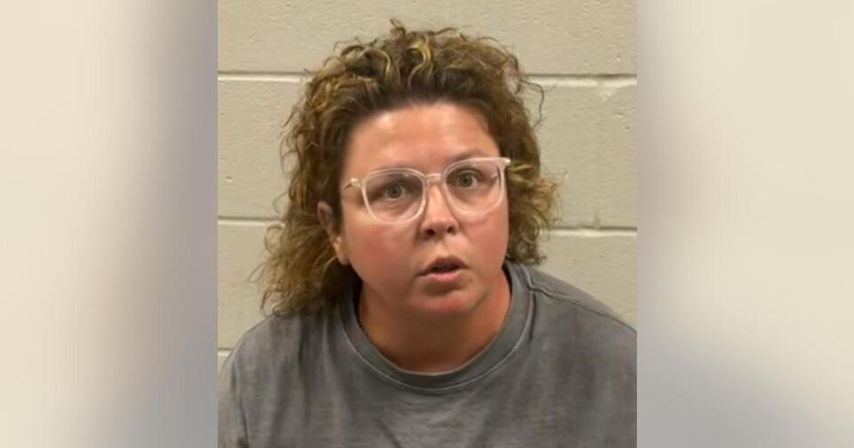 Texas volleyball coach arrested after messages expose alleged ...