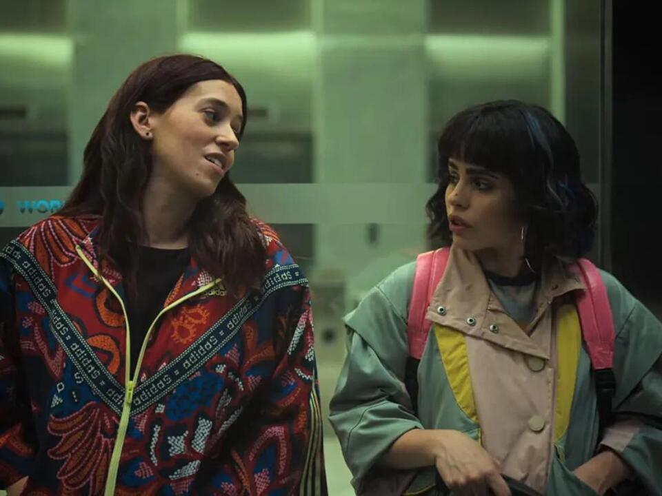 Stream It Or Skip It ‘ Un Lucky Sisters On Netflix A Featherweight