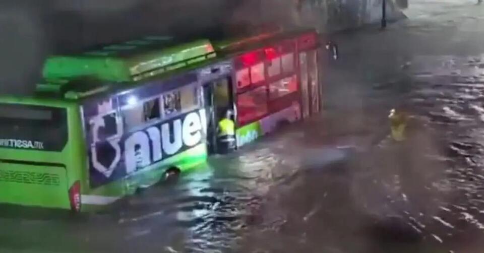 Heavy rains cause severe flooding in Monterrey, leaving three dead ...