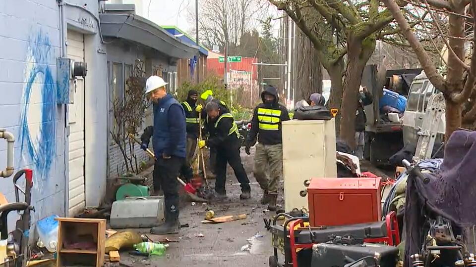 Seattle removes 5.3M pounds of waste, needles from streets to prepare ...