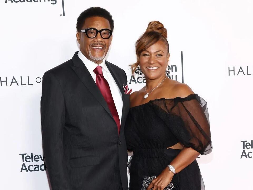 Issa Wrap! Judge Greg Mathis’ Wife Linda Reese Reportedly Files For ...