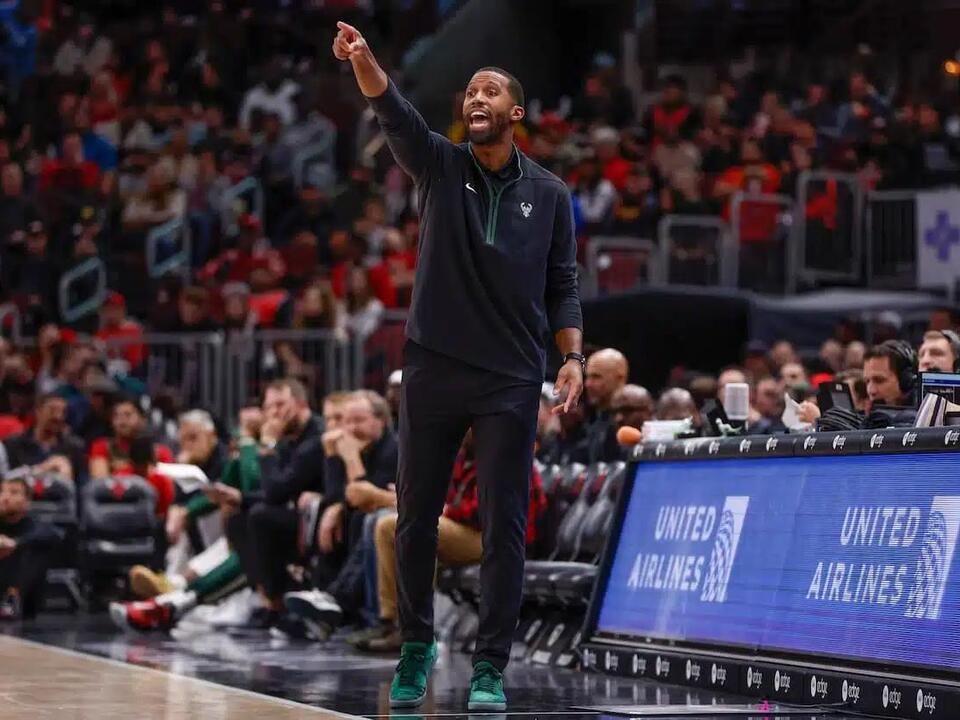 Charlotte Hornets Head Coach Charles Lee Contract, Salary, Net Worth ...