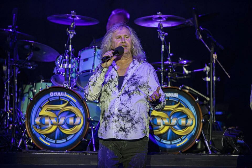 Why did rock band Kansas cancel two shows? Lead singer Ronnie Platt ...