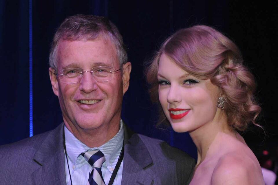 Who is Taylor Swift’s father, Scott? - NewsBreak