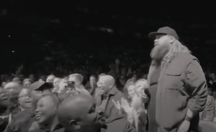 Remember When The Crowd Lost It After Chris Stapleton Started Singing ...